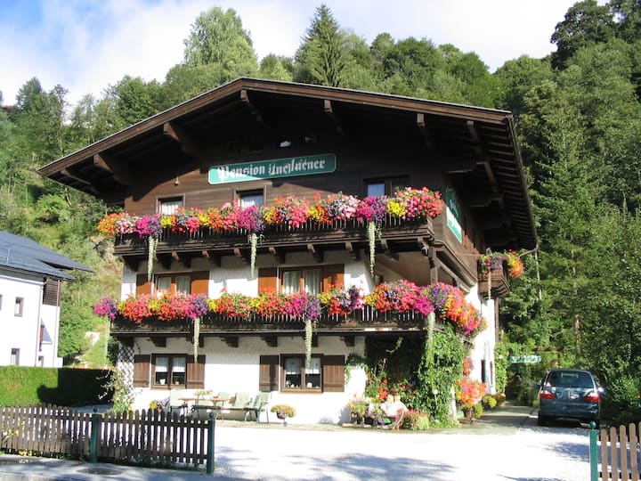 Studio In Saalbach-hinterglemm Near Ski Area - Saalbach-Hinterglemm