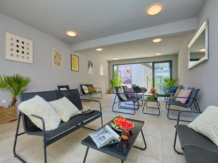 Palm Tree Apartments - Standard Studio Apt (A5) - Ragusa