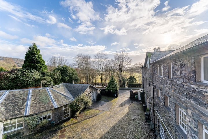 Cobblestones, Skelwith Bridge, Sleeps 2 - Elterwater