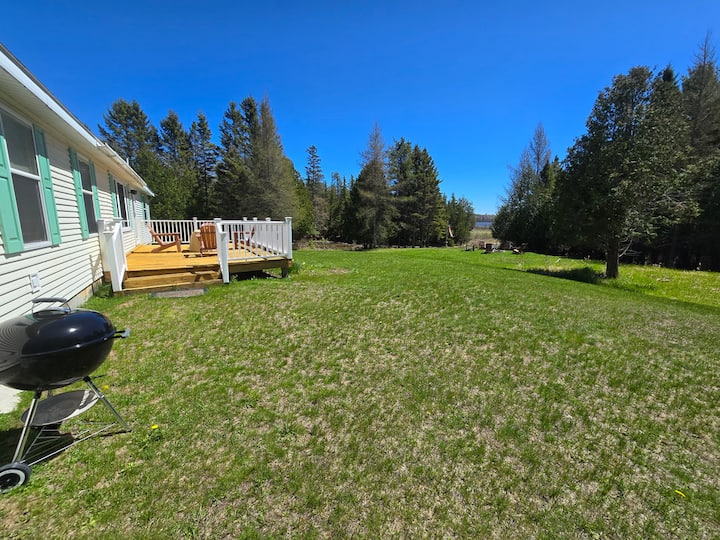 Drummond Island Vacation Homes -Goin' Ride Inn - Drummond, MI