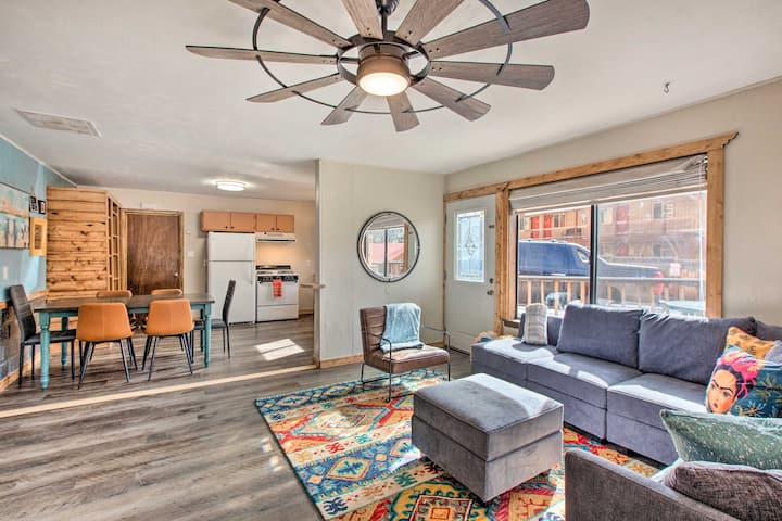 Walk To Main St & Riverfront Trail: Mtn-view Condo - Red River, NM