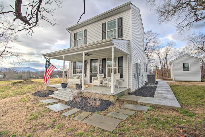 Sunny Front Royal Vacation Rental W/ Hot Tub! - Front Royal, VA
