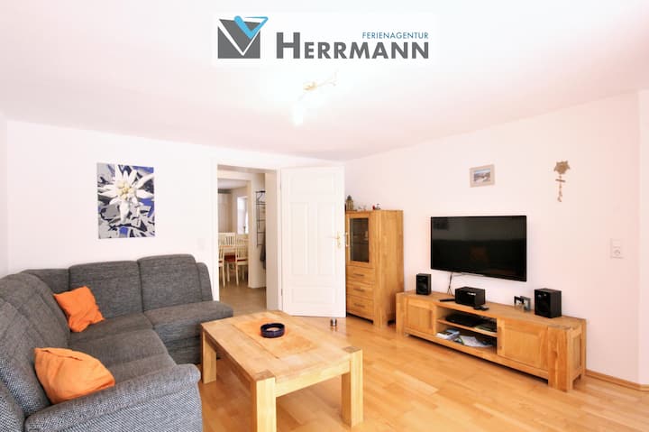 Alte Jagdschloss Ferienwohnung Alpenrose - Haldensee