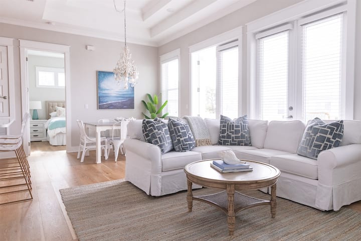 Lux Townhome! Pet Friendly, Heated Pool/golf Cart - Watersound, FL