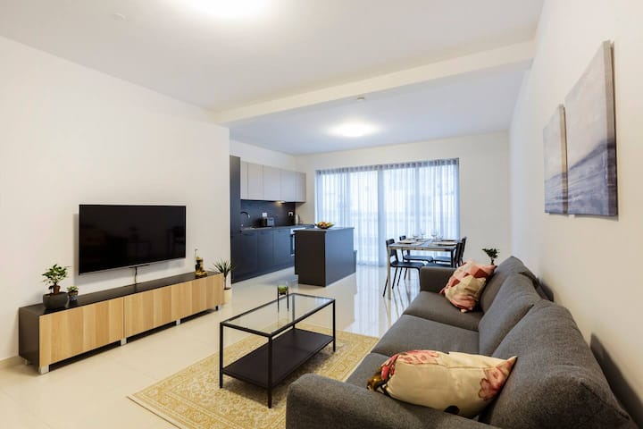 Beautiful Modern Central 2br Aptartment - Malta