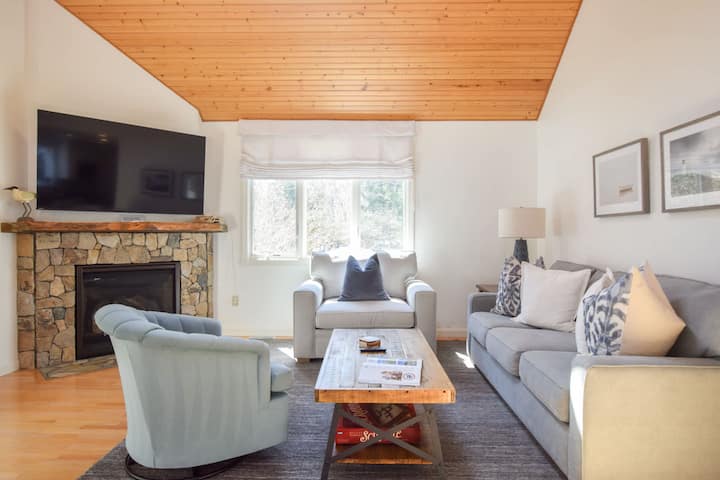 3000 Sq Ft Home With Hot Tub! - Eastham, MA