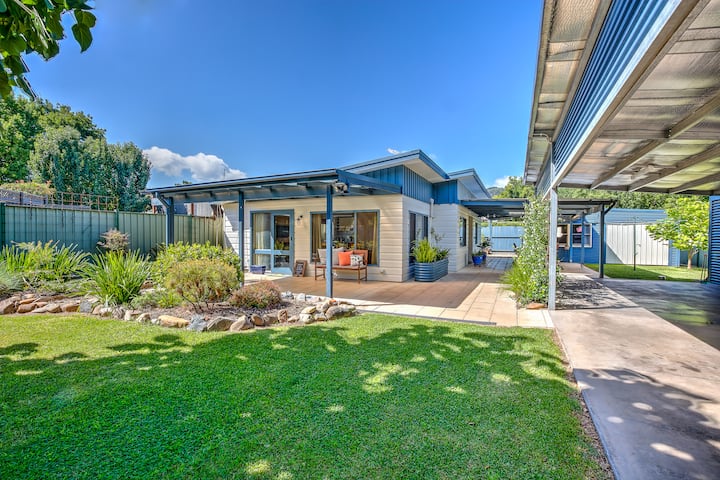 Our Place On Mountbatten - Bright