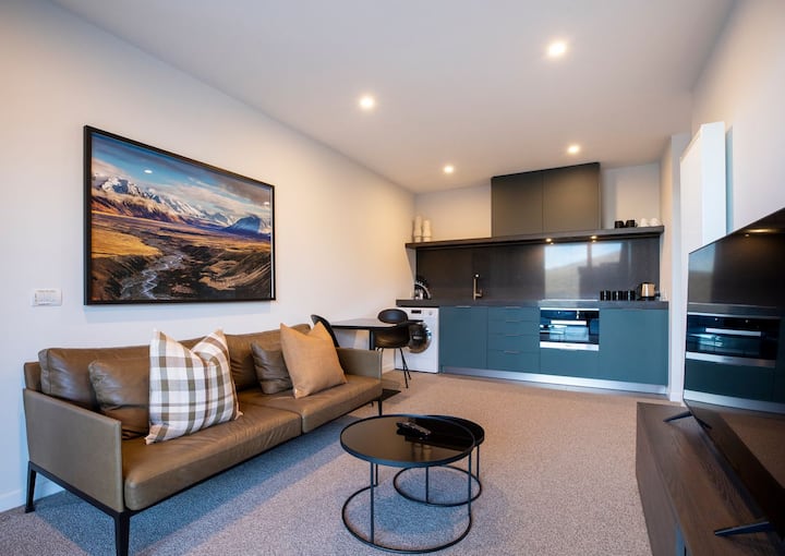 The Rata Apartment - Queenstown, New Zealand