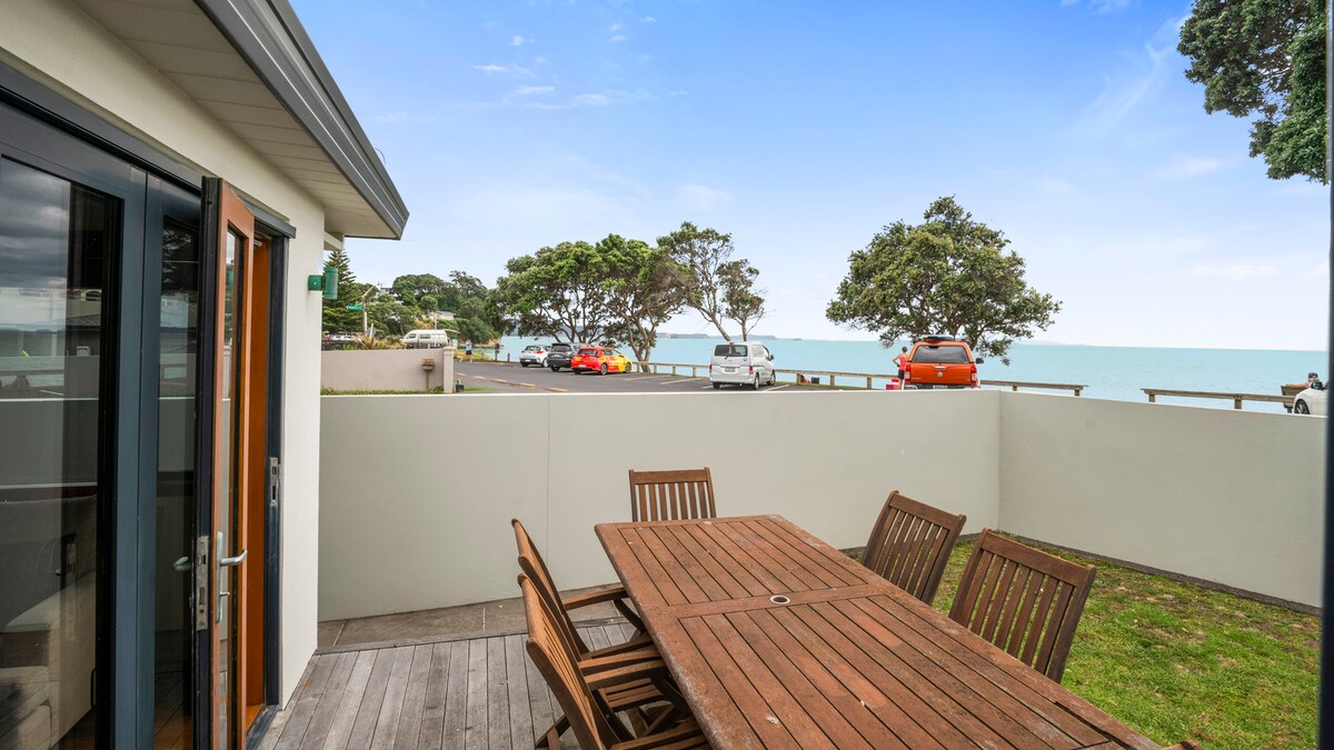 Remarkable Red Beach - Red Beach Holiday Home - Houses for Rent in Red ...
