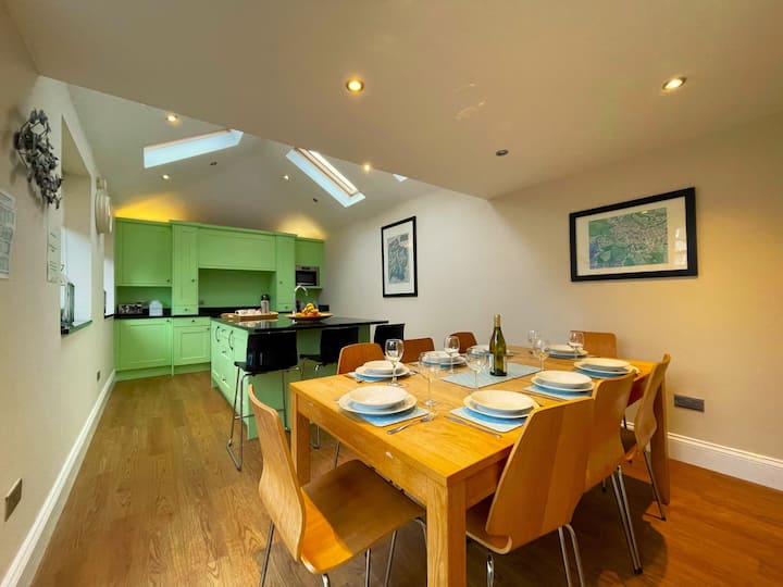 Wordsworth House *Hot Tub Hire Available* - Keswick
