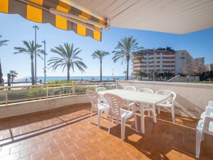 R139 Apartament Beachfront Guillem - Calafell
