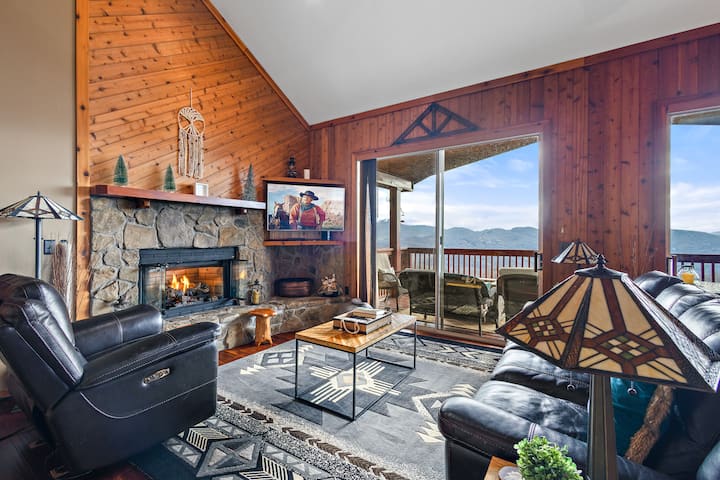 Mountain Home With Long Range Views - Sugar Mountain, NC