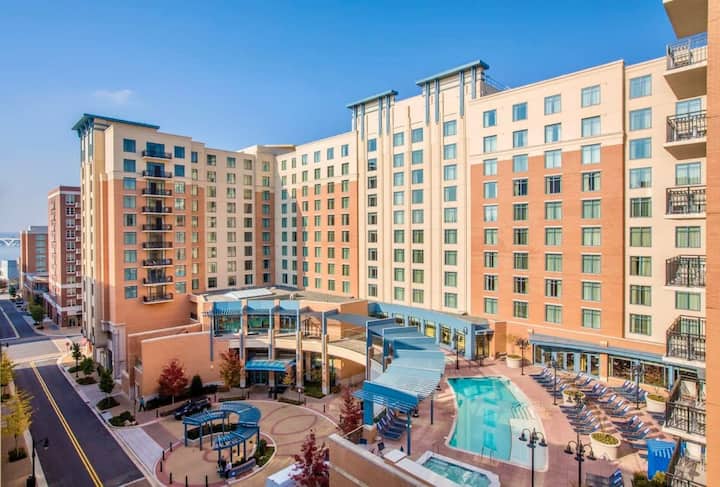 Wyndham National Harbor | 2br/2ba King Bed Suite - Oxon Hill