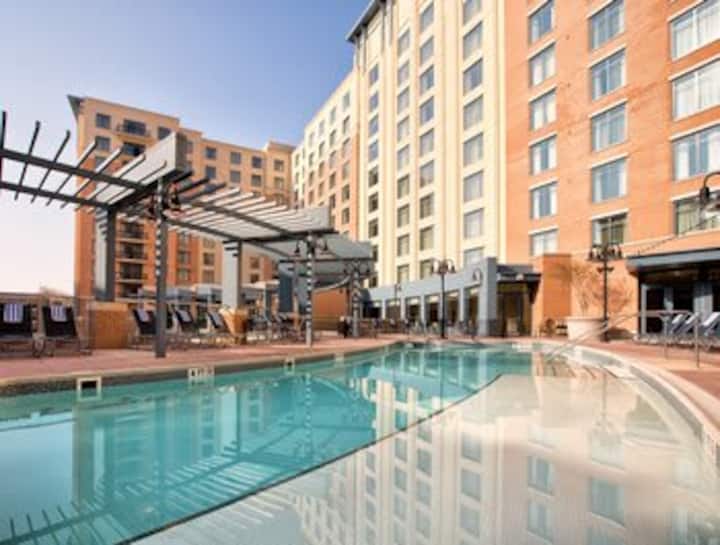 Wyndham National Harbor | 3br/2ba King Bed Suite - National Harbor, MD