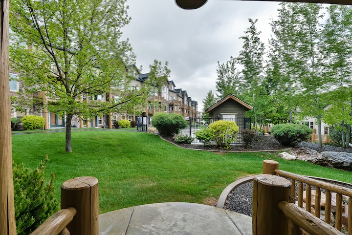 4 Bedroom 3 Bath Easiest Access To Hot Tub - Utah