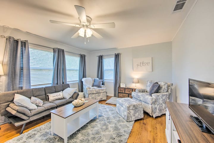 Longview Vacation Rental Home: 4 Mi To Dtwn - Longview, TX