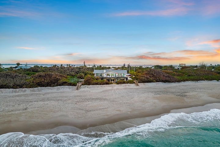 Melbourne Beachfront Oasis - Beach Penthouse - Melbourne Beach, FL