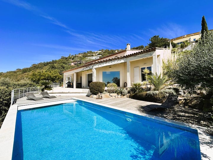 Superbe Villa Pour 8 Personnes Avec Vue Mer Panora - La Londe-les-Maures