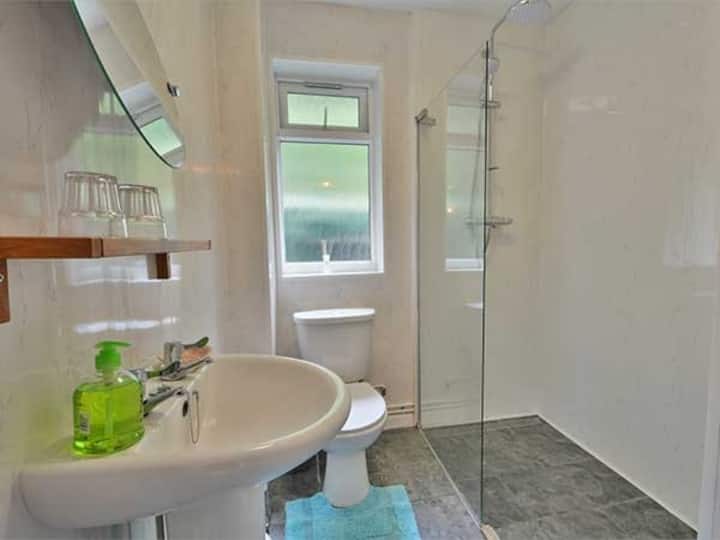 The Paddocks Holiday Cottages, Azalea - Symonds Yat
