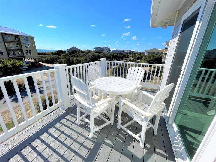 Second Row, Ocean View Duplex W/ Easy Beach Access - Emerald Isle, NC
