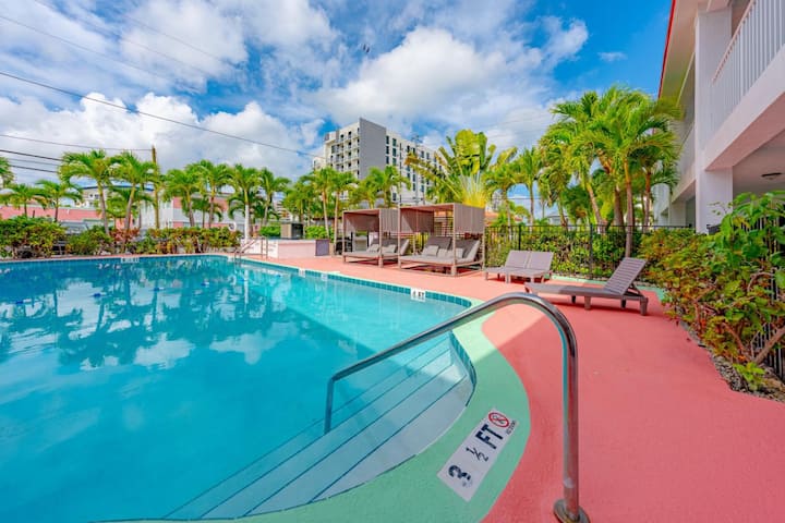 3 Min Walk -> Beach / Heated Pool / Free Parking - 클리어워터 비치