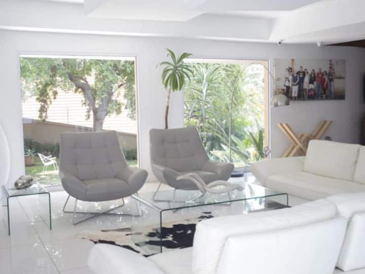 20 On 4th Jonah  Luxury Upmarket Guesthouse - Rustenburg