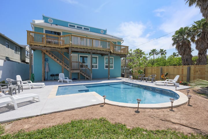 Renovated 2023! Pool, Dog Friendly, & Near Beach! - South Padre Island, TX