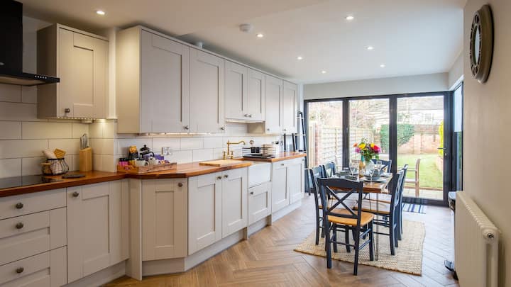 Trinity Cottage, Stratford-upon-avon - Stratford-upon-Avon