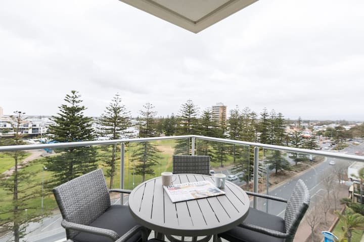 Liberty 727 -Glenelg- Marina & City Views - Glenelg