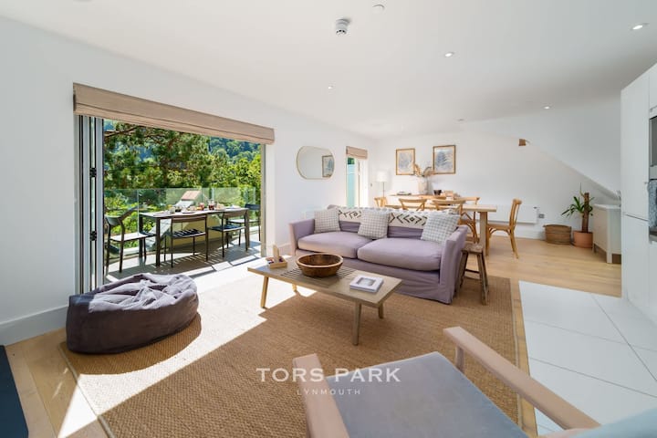 Exmoor Group Getaway | 3bed | Balcony | Parking - Lynmouth