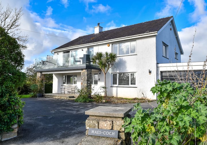 Maes Coch - Abersoch