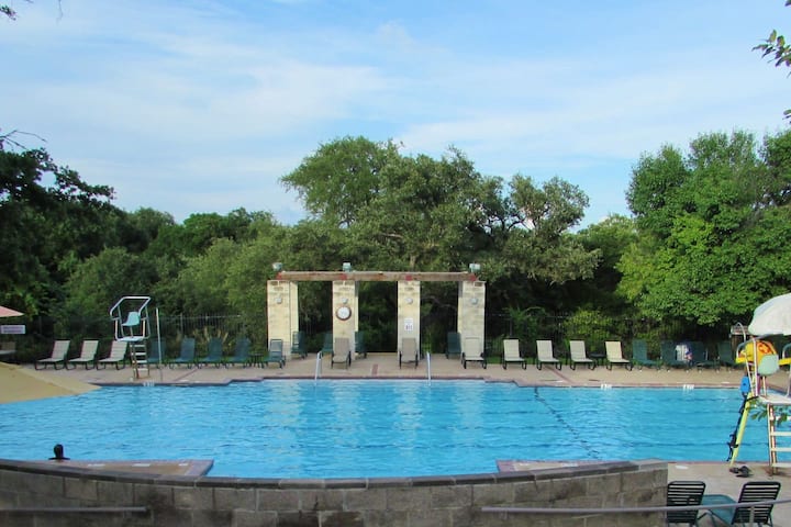 5br, Pools, Deck, Office, Near Lakes, Trails - 特拉維斯湖