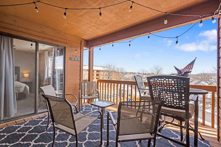 Poolside Oasis At The Pointe – 2br Condo Minutes F - Table Rock State Park, Branson