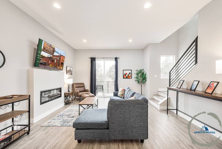 Sunny, Modern Home To Work & Play Near Olde Town - Northside - Denver