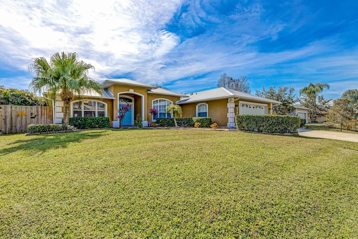 3br With Heated Saltwater Pool & Office - Sebastian, FL