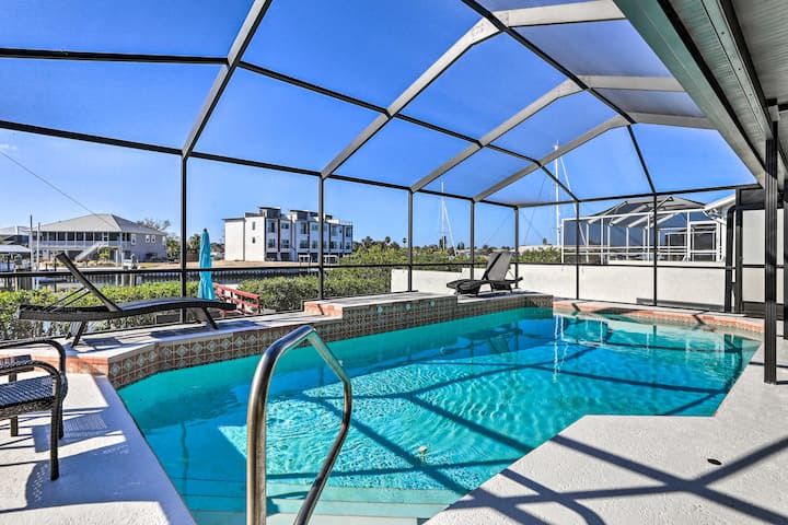 Private Dock & Saltwater Pool: Apollo Beach House - Apollo Beach, FL
