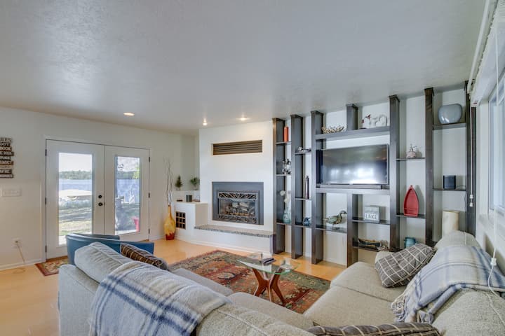 Lakefront Walker Home W/ Boat Dock & Lift! - Walker, MN
