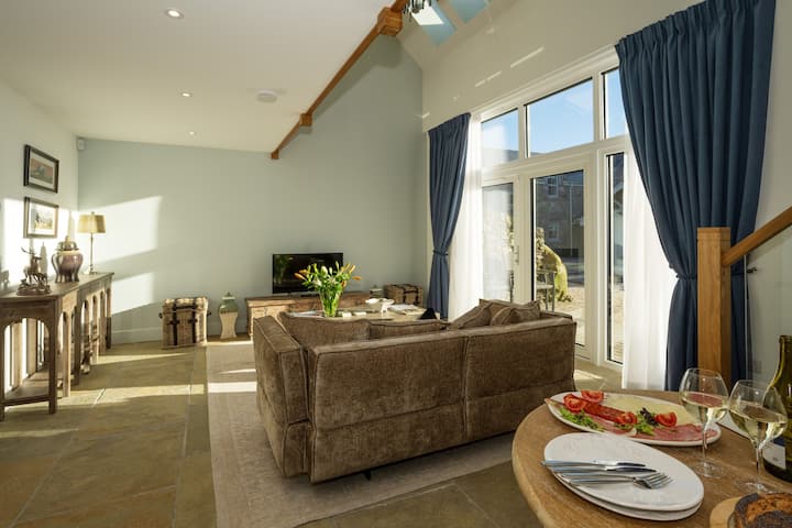 Converted Luxury 1 Bed Steading - Dunkeld