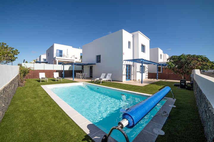 Beautiful Detached Lanzarote Villa | 3 Bedrooms |. - Playa Blanca