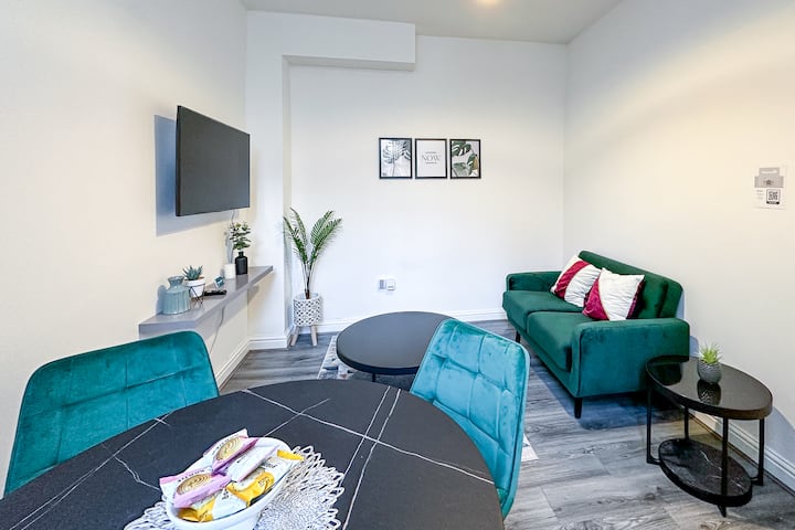 Ashfield - Ensuite Room In A Co-living Home (R3) - Manchester