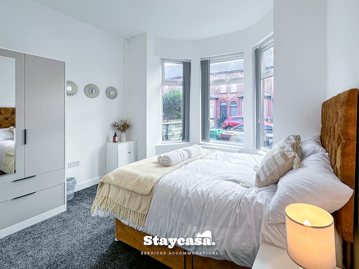 Ashfield - Ensuite Room In A Co-living Home (R1) - Stockport