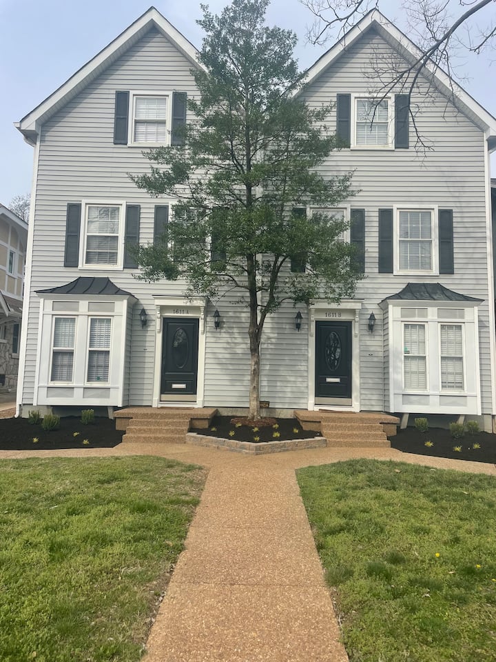Luxury Townhouse On Music Row - Downtown Nashville - Nashville, TN