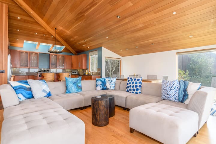 Pelican's Landing - Amazing Views & Hot Tub! - Gualala, CA