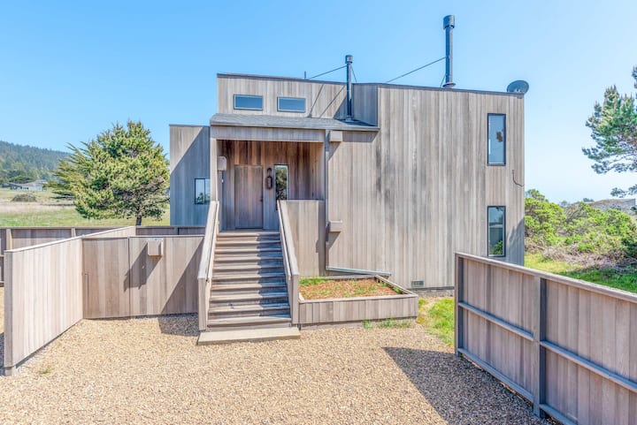 Seal Moor - Ocean Views - Community Pool - Sea Ranch, CA