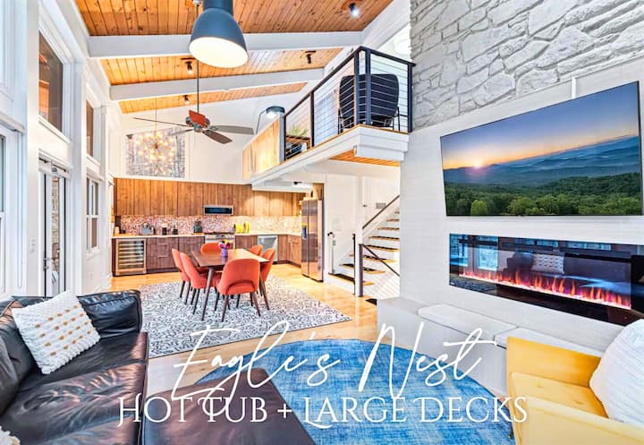 Luxury 4br Mtn Retreat: Hot Tub, Nintendo Switch - Waynesville, NC