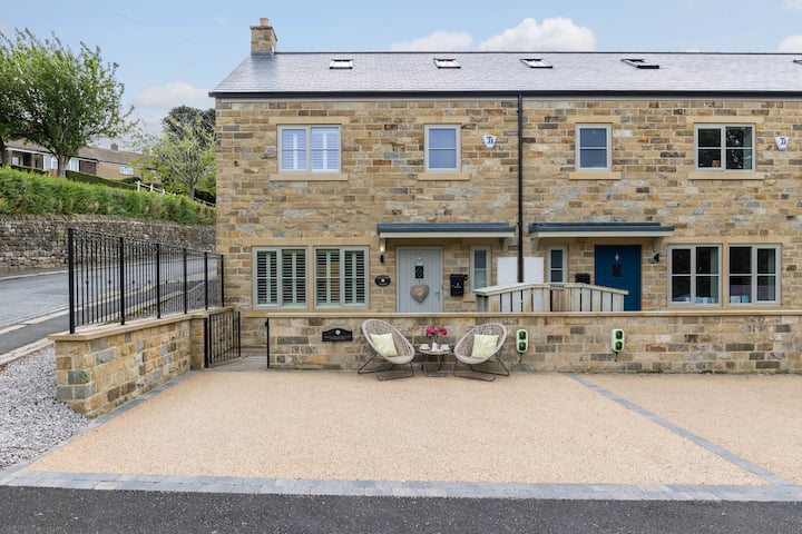 Cosy Family Yorkshire Dales Home In Bustling Town - Pateley Bridge