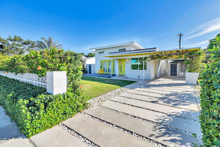 The Diamond I By Hotel Home Stays - West Palm Beach, FL