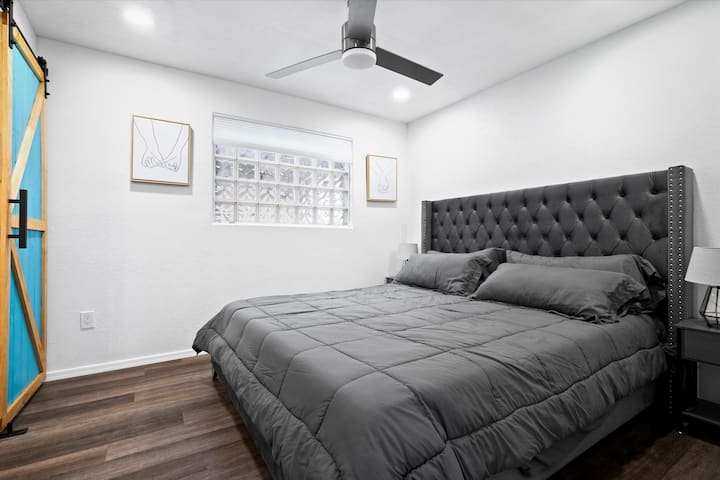14 Chelsea Place On The Park, In Heart Of Downtown - Phoenix