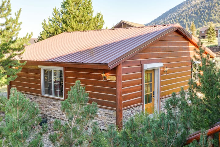 Cozy Island Park Cabin, 20 Mi To Yellowstone! - Henrys Lake, ID