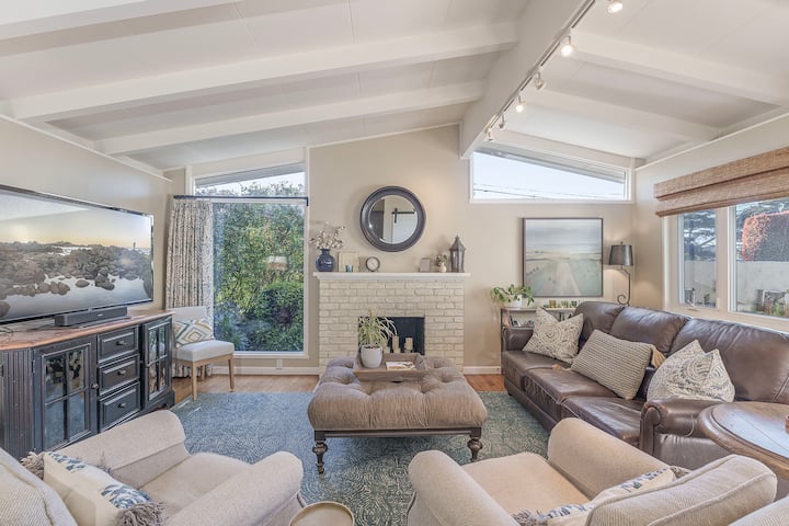 3874 Mission Fields, Adorable Carmel Custom Home - Carmel-by-the-Sea, CA
